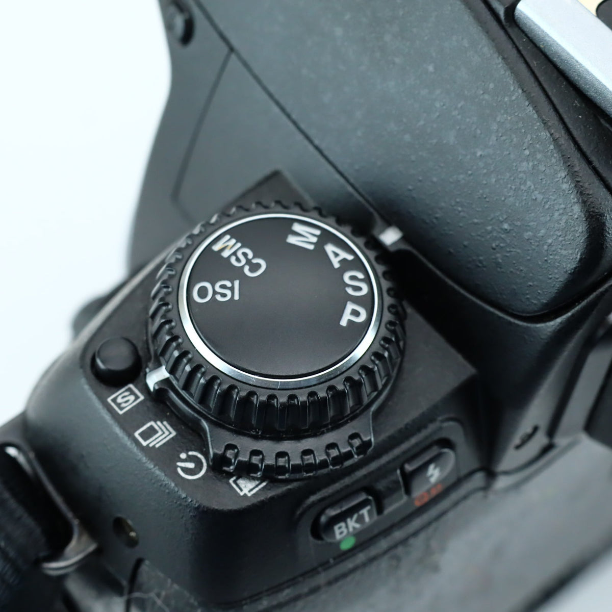 Mastering the Exposure Triangle: A Beginner's Guide to ISO, Aperture, – Hard to Find Camera Store