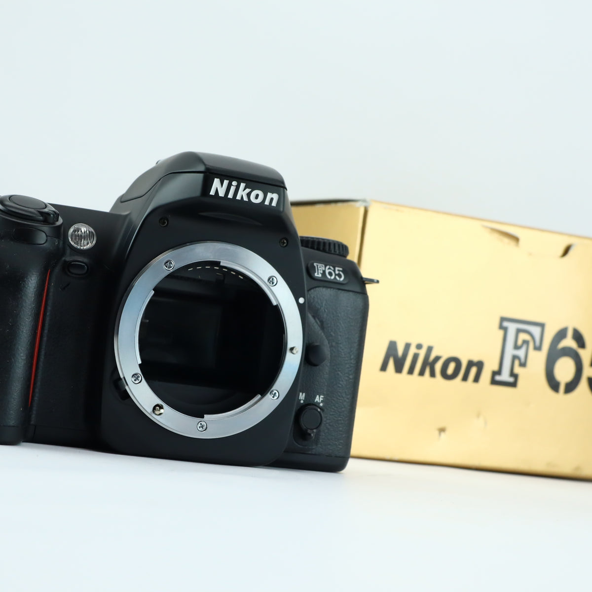 Nikon F65 DSLR camera – Hard to Find Camera Store