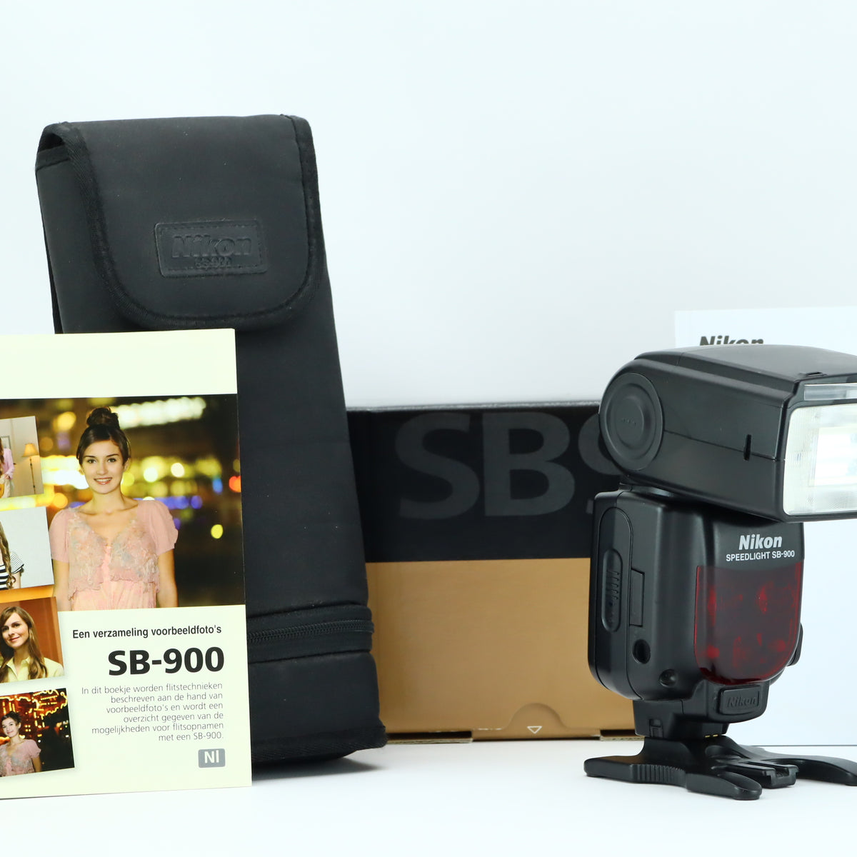 Nikon speedlight SB-900 set – Hard to Find Camera Store